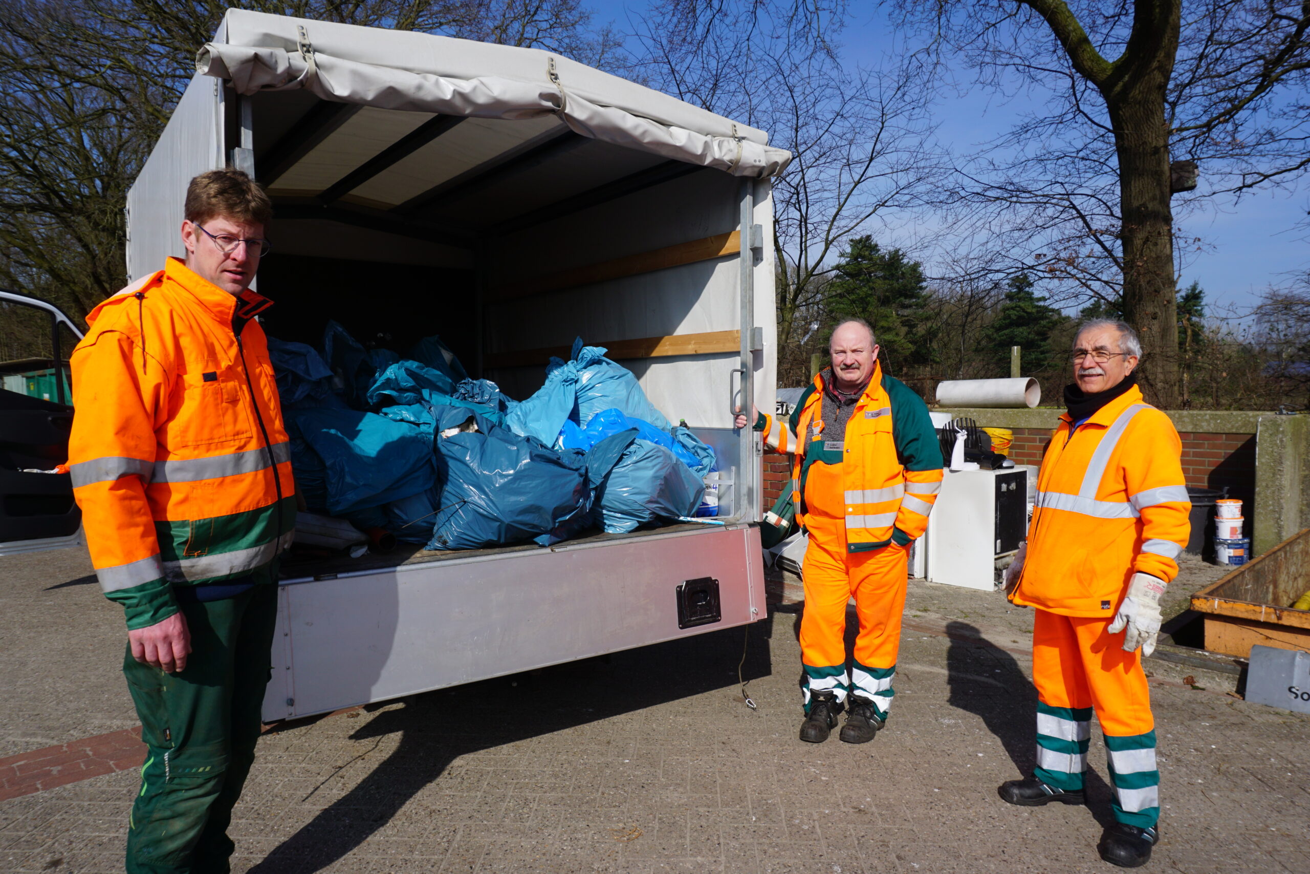 Müllsammelaktion zum Start in den Frühling: Frühjahrsputz in Nordhorn - Ems Vechte Welle