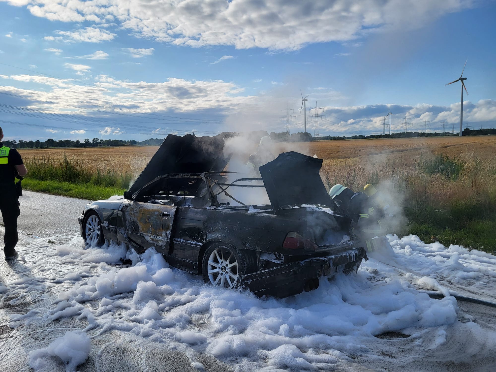 Auto gerät während der Fahrt in Lingen in Brand – Ems Vechte Welle