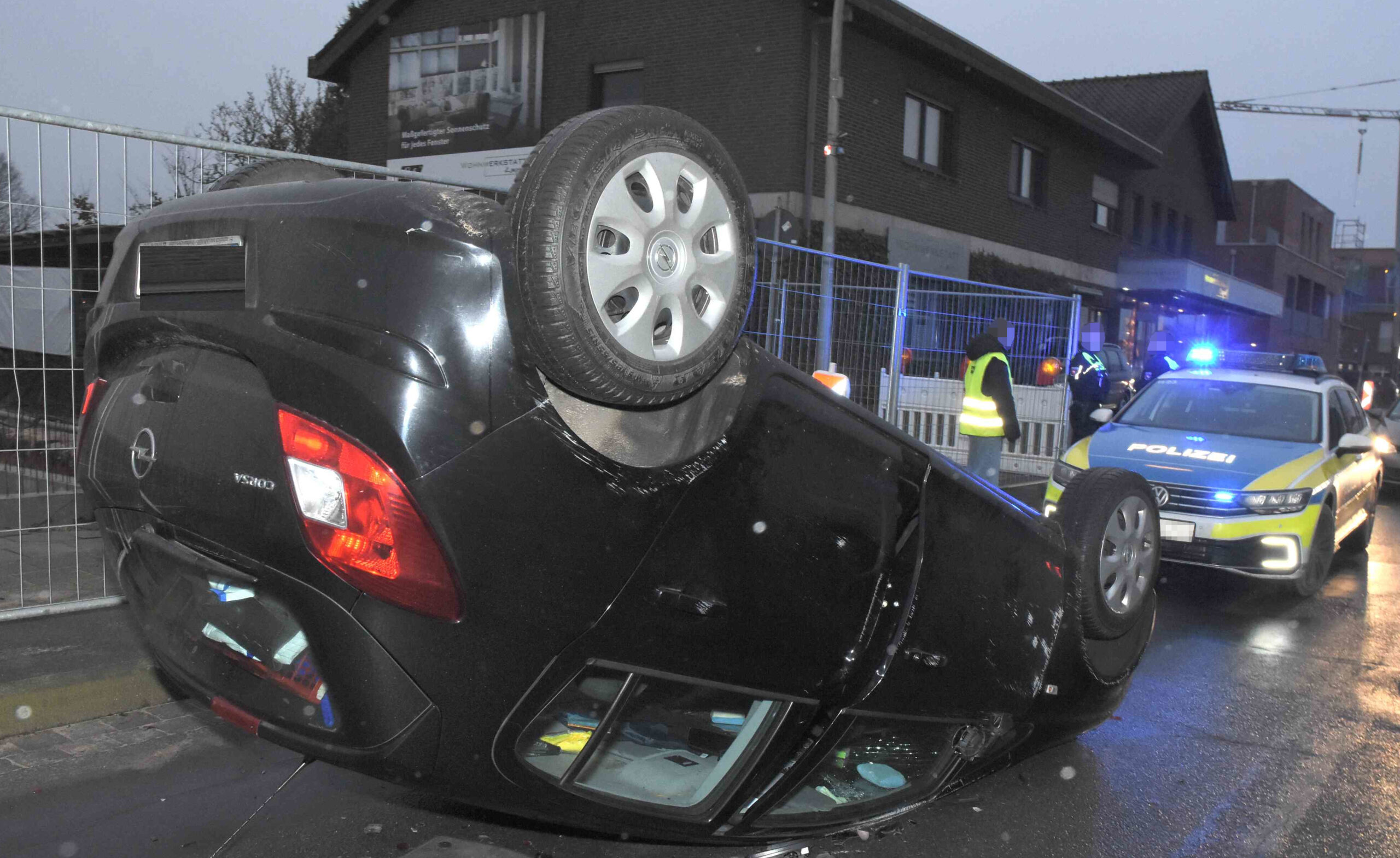 85-jährige Autofahrerin bei Unfall in Lohne leicht verletzt - Ems Vechte Welle