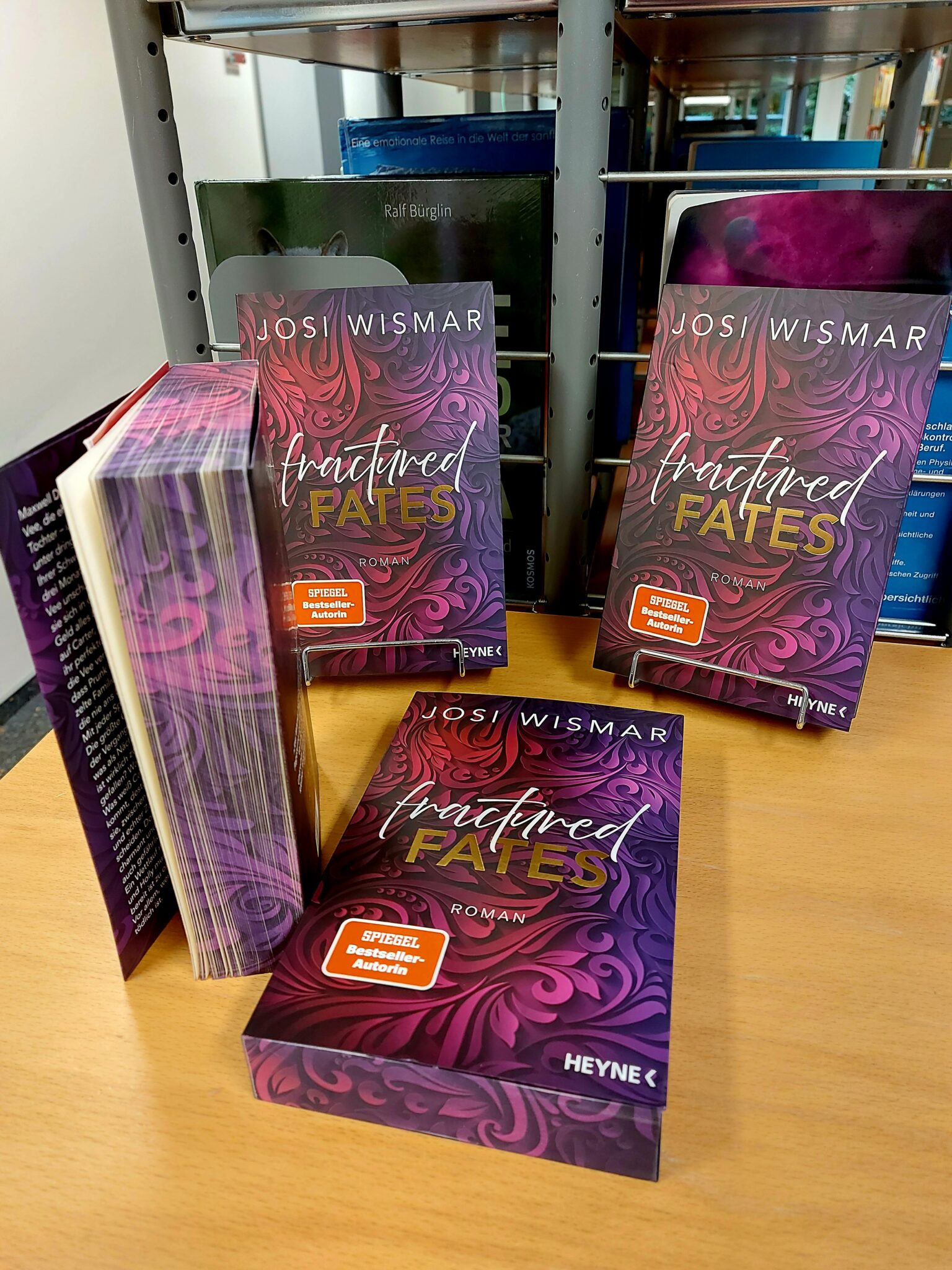 Buchtipp: Josi Wismar - Fractured Fates - Ems Vechte Welle